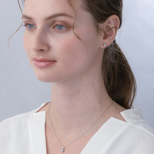 AQUAMARINE NECKLACE(2XP0349)Pt950 ピアス｜スタージュエリー公式オンラインストア